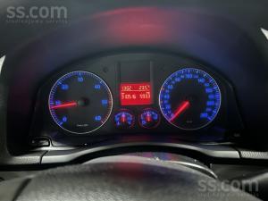 Sarkans Volkswagen Golf 2008 Rīga, ar dzinēja tilpumu 1.90 L un nobraukumu 311 tūkst. km par 1650 €, foto 13 vietnē AUTOMOTO.COM.LV