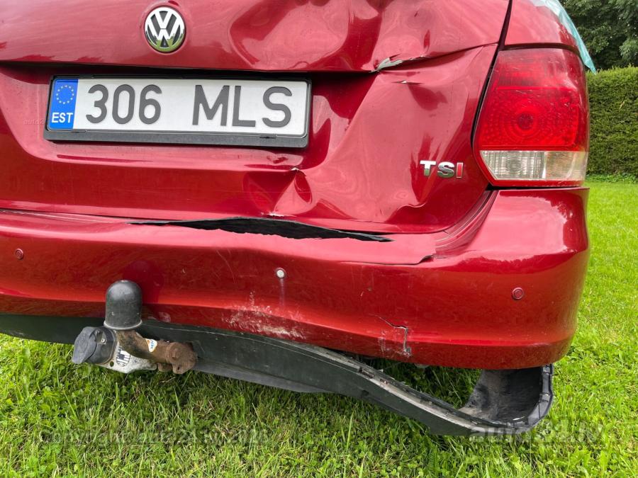 Red Volkswagen Golf 2008 in Tallinn, with an engine capacity of 1.40 L and mileage of 0 thousand km for 650 €, photo 11 on AUTOMOTO.COM.LV