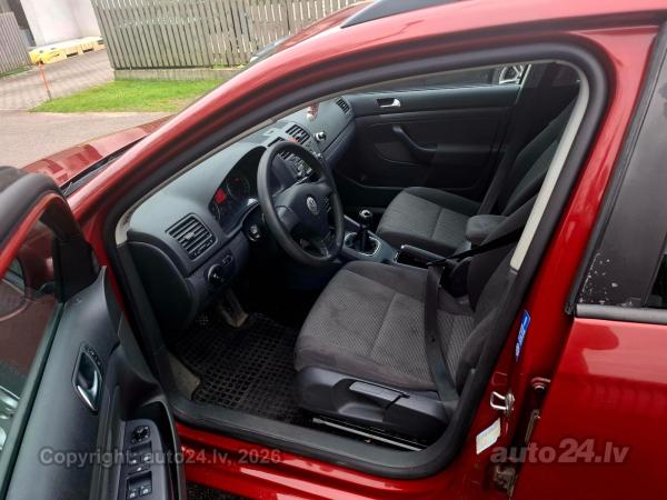 Sarkans Volkswagen Golf 2009 Keila, ar dzinēja tilpumu 1.60 L un nobraukumu 211 tūkst. km par 2400 €, foto 6 vietnē AUTOMOTO.COM.LV