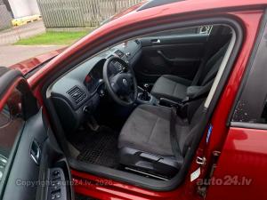 Sarkans Volkswagen Golf 2009 Keila, ar dzinēja tilpumu 1.60 L un nobraukumu 211 tūkst. km par 2400 €, foto 7 vietnē AUTOMOTO.COM.LV