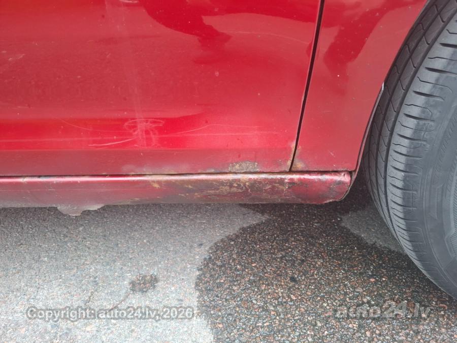 Sarkans Volkswagen Golf 2009 Keila, ar dzinēja tilpumu 1.60 L un nobraukumu 211 tūkst. km par 2400 €, foto 12 vietnē AUTOMOTO.COM.LV