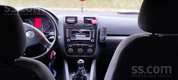 Sarkans Volkswagen Golf 2009 Dobele, ar dzinēja tilpumu 1.90 L un nobraukumu 481 tūkst. km par 1590 €, foto 8 vietnē AUTOMOTO.COM.LV