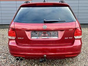 Red Volkswagen Golf 2010 in Silute, with an engine capacity of 1.97 L and mileage of 286 thousand km for 3699 €, photo 6 on AUTOMOTO.COM.LV
