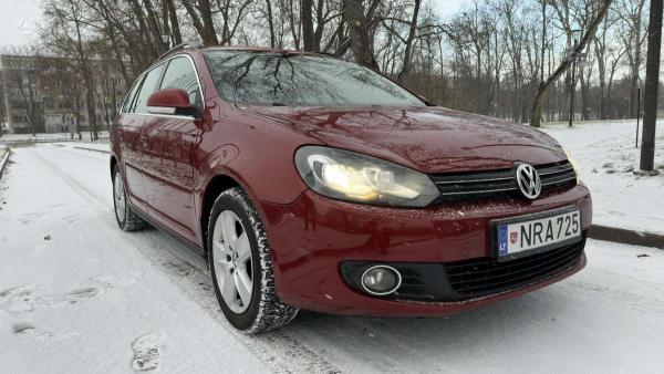 Sarkans Volkswagen Golf 2010 Viļņa, ar dzinēja tilpumu 1.20 L un nobraukumu 307 tūkst. km par 3200 €, foto 2 vietnē AUTOMOTO.COM.LV