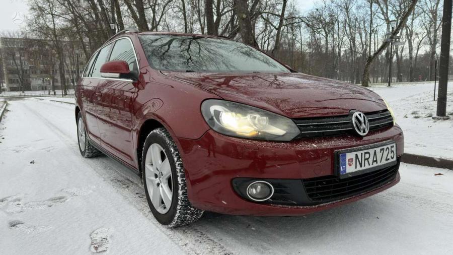 Sarkans Volkswagen Golf 2010 Viļņa, ar dzinēja tilpumu 1.20 L un nobraukumu 307 tūkst. km par 3200 €, foto 2 vietnē AUTOMOTO.COM.LV