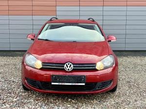 Red Volkswagen Golf 2010 in Silute, with an engine capacity of 1.97 L and mileage of 286 thousand km for 3699 €, photo 3 on AUTOMOTO.COM.LV