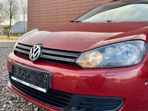 Red Volkswagen Golf 2010 in Silute, with an engine capacity of 1.97 L and mileage of 286 thousand km for 3699 €, photo 7 on AUTOMOTO.COM.LV