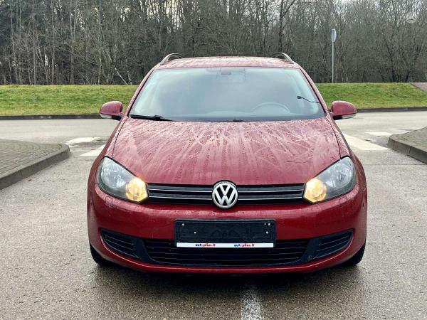 Sarkans Volkswagen Golf 2010 Šilutė, ar dzinēja tilpumu 1.97 L un nobraukumu 286 tūkst. km par 3699 €, foto 3 vietnē AUTOMOTO.COM.LV