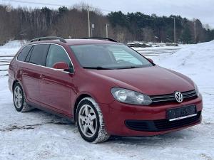 Red Volkswagen Golf 2010 in Silute, with an engine capacity of 1.97 L and mileage of 286 thousand km for 3699 €, photo  on AUTOMOTO.COM.LV