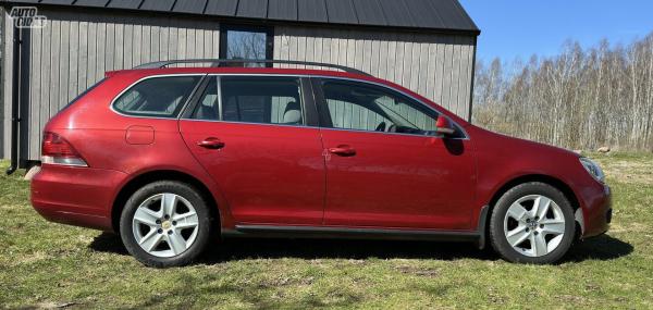 Sarkans Volkswagen Golf 2010 Viļņa, ar dzinēja tilpumu 1.20 L un nobraukumu 307 tūkst. km par 2800 €, foto 4 vietnē AUTOMOTO.COM.LV