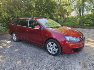 Red Volkswagen Golf 2010 in Visaginas, with an engine capacity of 1.40 L and mileage of 282 thousand km for 2500 €, photo 3 on AUTOMOTO.COM.LV