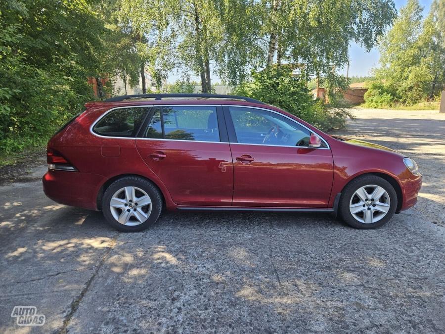 Red Volkswagen Golf 2010 in Visaginas, with an engine capacity of 1.40 L and mileage of 282 thousand km for 2500 €, photo 9 on AUTOMOTO.COM.LV