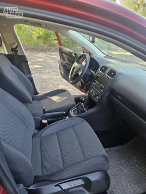 Red Volkswagen Golf 2010 in Visaginas, with an engine capacity of 1.40 L and mileage of 282 thousand km for 2500 €, photo 13 on AUTOMOTO.COM.LV