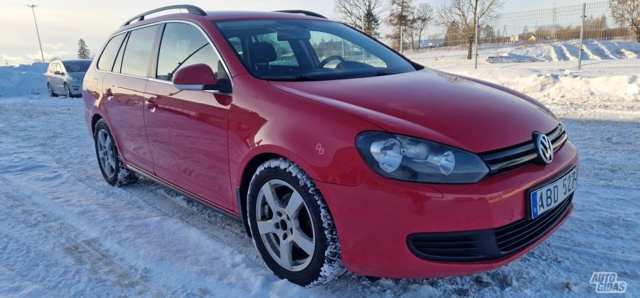 Sarkans Volkswagen Golf 2011 Telšiai, ar dzinēja tilpumu 1.60 L un nobraukumu 313 tūkst. km par 2800 €, foto 2 vietnē AUTOMOTO.COM.LV