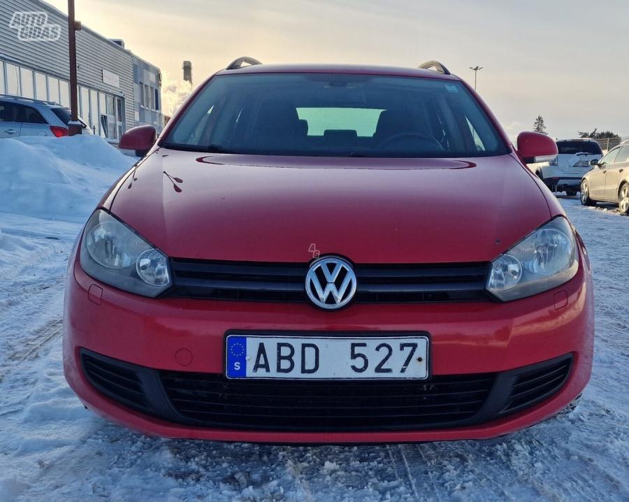 Sarkans Volkswagen Golf 2011 Telšiai, ar dzinēja tilpumu 1.60 L un nobraukumu 313 tūkst. km par 2800 €, foto 3 vietnē AUTOMOTO.COM.LV