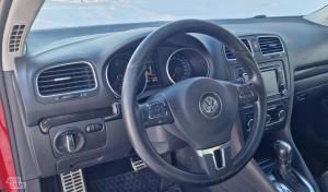 Sarkans Volkswagen Golf 2011 Telšiai, ar dzinēja tilpumu 1.60 L un nobraukumu 313 tūkst. km par 2800 €, foto 6 vietnē AUTOMOTO.COM.LV