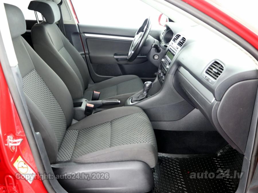 Sarkans Volkswagen Golf 2011 Tallina, ar dzinēja tilpumu 1.20 L un nobraukumu 189 tūkst. km par 2199 €, foto 11 vietnē AUTOMOTO.COM.LV