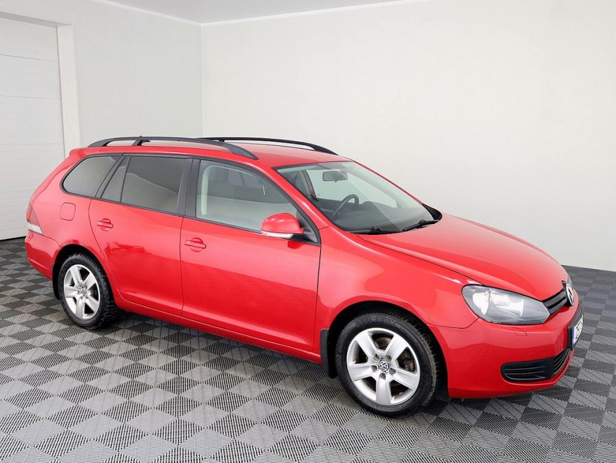 Sarkans Volkswagen Golf 2011 Tallina, ar dzinēja tilpumu 1.20 L un nobraukumu 189 tūkst. km par 2199 €, foto 9 vietnē AUTOMOTO.COM.LV