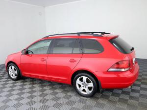 Sarkans Volkswagen Golf 2011 Tallina, ar dzinēja tilpumu 1.20 L un nobraukumu 189 tūkst. km par 2199 €, foto 12 vietnē AUTOMOTO.COM.LV