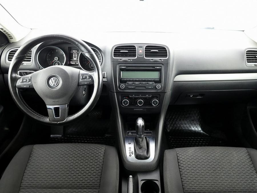 Sarkans Volkswagen Golf 2011 Tallina, ar dzinēja tilpumu 1.20 L un nobraukumu 189 tūkst. km par 2199 €, foto 13 vietnē AUTOMOTO.COM.LV