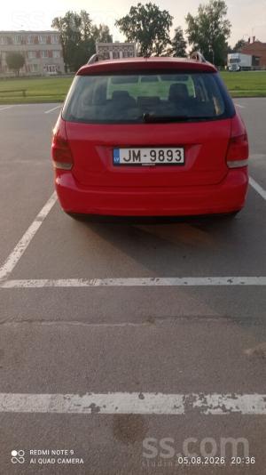 Red Volkswagen Golf 2011 in Riga, with an engine capacity of 1.60 L and mileage of 325 thousand km for 1900 €, photo 10 on AUTOMOTO.COM.LV