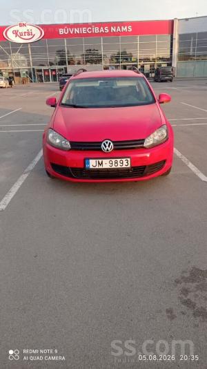Red Volkswagen Golf 2011 in Riga, with an engine capacity of 1.60 L and mileage of 325 thousand km for 1900 €, photo 13 on AUTOMOTO.COM.LV
