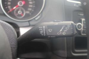 Red Volkswagen Golf 2011 in Kaunas, with an engine capacity of 1.60 L and mileage of 312 thousand km for 2200 €, photo 20 on AUTOMOTO.COM.LV