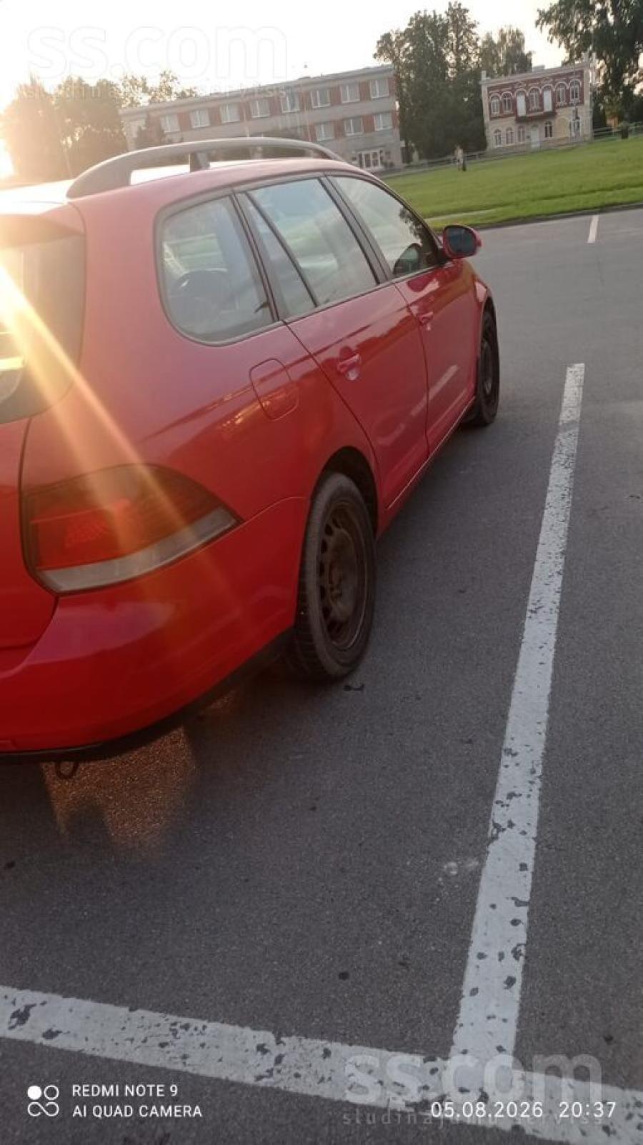 Sarkans Volkswagen Golf 2011 Bauska, ar dzinēja tilpumu 1.60 L un nobraukumu 356 tūkst. km par 1750 €, foto 7 vietnē AUTOMOTO.COM.LV