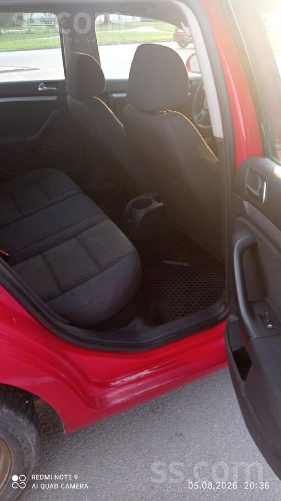 Sarkans Volkswagen Golf 2011 Bauska, ar dzinēja tilpumu 1.60 L un nobraukumu 356 tūkst. km par 1750 €, foto 13 vietnē AUTOMOTO.COM.LV