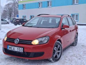 Red Volkswagen Golf 2012 in Silute, with an engine capacity of 1.39 L and mileage of 380 thousand km for 1999 €, photo 3 on AUTOMOTO.COM.LV