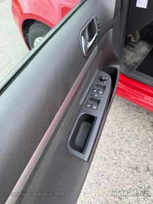 Sarkans Volkswagen Golf 2012 Tallina, ar dzinēja tilpumu 1.60 L un nobraukumu 143 tūkst. km par 6500 €, foto 11 vietnē AUTOMOTO.COM.LV