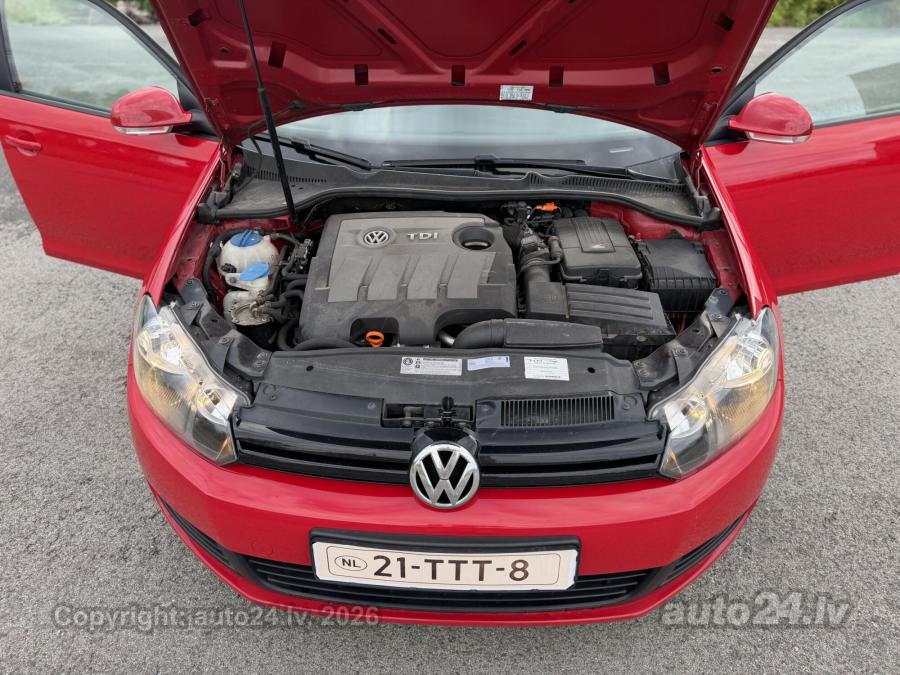 Sarkans Volkswagen Golf 2012 Tallina, ar dzinēja tilpumu 1.60 L un nobraukumu 143 tūkst. km par 6500 €, foto 15 vietnē AUTOMOTO.COM.LV