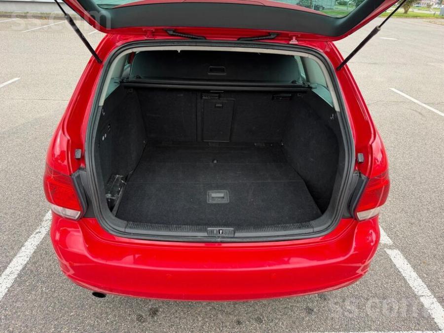 Sarkans Volkswagen Golf 2012 Alūksne, ar dzinēja tilpumu 1.60 L un nobraukumu 262 tūkst. km par 4500 €, foto 10 vietnē AUTOMOTO.COM.LV