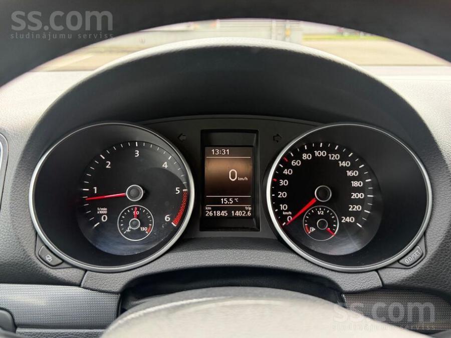 Sarkans Volkswagen Golf 2012 Alūksne, ar dzinēja tilpumu 1.60 L un nobraukumu 262 tūkst. km par 4500 €, foto 14 vietnē AUTOMOTO.COM.LV