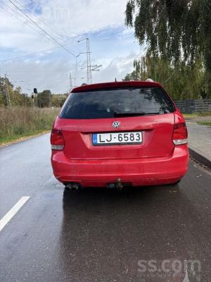 Sarkans Volkswagen Golf 2012 Rīga, ar dzinēja tilpumu 2.00 L un nobraukumu 220 tūkst. km par 3444 €, foto 3 vietnē AUTOMOTO.COM.LV