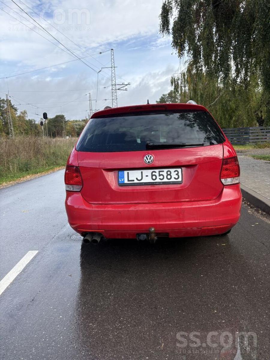 Sarkans Volkswagen Golf 2012 Rīga, ar dzinēja tilpumu 2.00 L un nobraukumu 220 tūkst. km par 3444 €, foto 3 vietnē AUTOMOTO.COM.LV