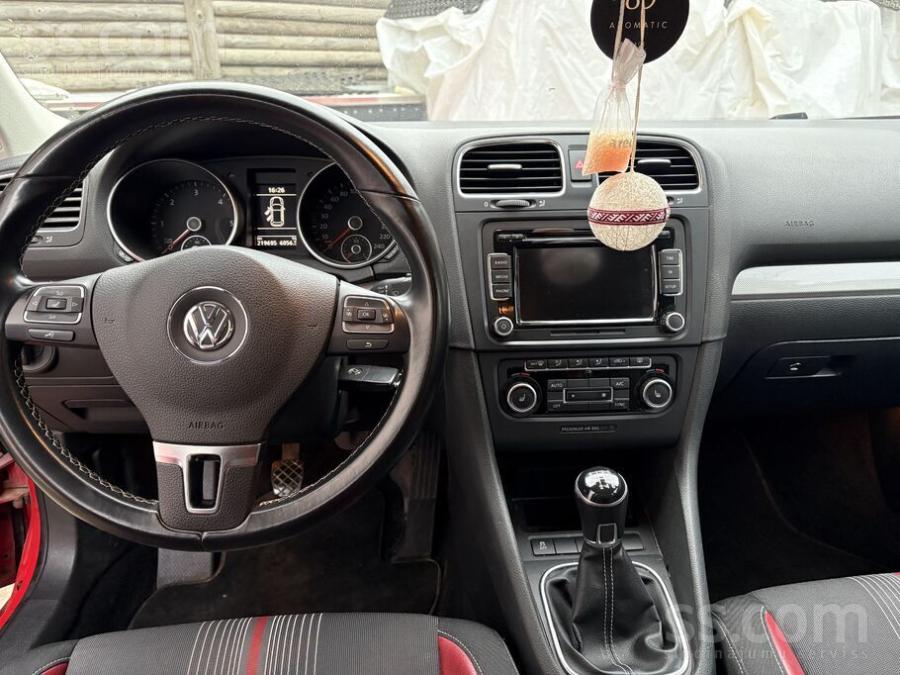 Sarkans Volkswagen Golf 2012 Rīga, ar dzinēja tilpumu 2.00 L un nobraukumu 220 tūkst. km par 3444 €, foto 10 vietnē AUTOMOTO.COM.LV