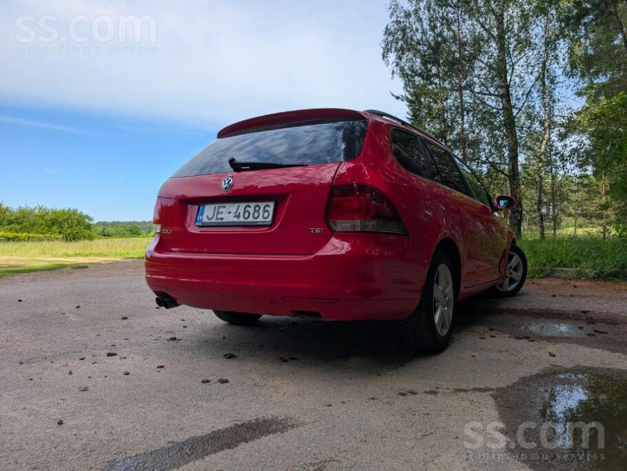 Sarkans Volkswagen Golf 2013 Rīga, ar dzinēja tilpumu 1.40 L un nobraukumu 240 tūkst. km par 4200 €, foto 8 vietnē AUTOMOTO.COM.LV