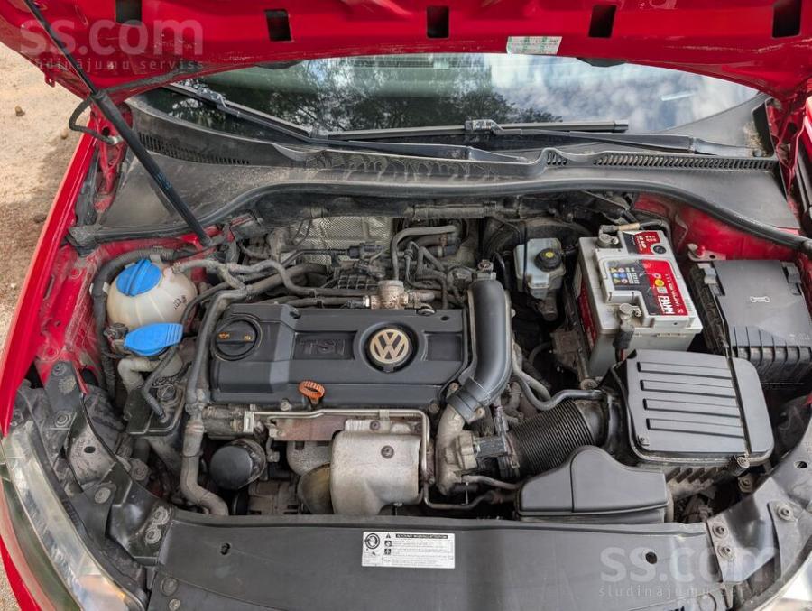 Sarkans Volkswagen Golf 2013 Rīga, ar dzinēja tilpumu 1.40 L un nobraukumu 240 tūkst. km par 4200 €, foto 23 vietnē AUTOMOTO.COM.LV