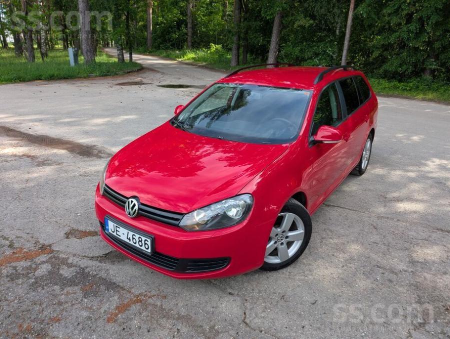 Sarkans Volkswagen Golf 2013 Rīga, ar dzinēja tilpumu 1.40 L un nobraukumu 240 tūkst. km par 4200 €, foto 24 vietnē AUTOMOTO.COM.LV