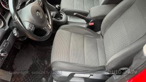 Sarkans Volkswagen Golf 2013 Pērnava, ar dzinēja tilpumu 1.60 L un nobraukumu 467 tūkst. km par 3990 €, foto 14 vietnē AUTOMOTO.COM.LV