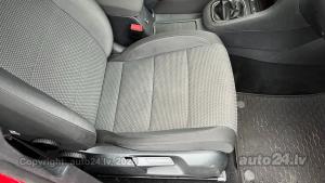 Sarkans Volkswagen Golf 2013 Pērnava, ar dzinēja tilpumu 1.60 L un nobraukumu 467 tūkst. km par 3990 €, foto 18 vietnē AUTOMOTO.COM.LV