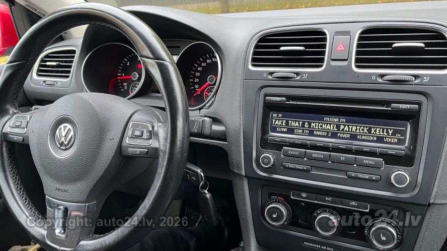 Sarkans Volkswagen Golf 2013 Pērnava, ar dzinēja tilpumu 1.60 L un nobraukumu 467 tūkst. km par 3990 €, foto 21 vietnē AUTOMOTO.COM.LV