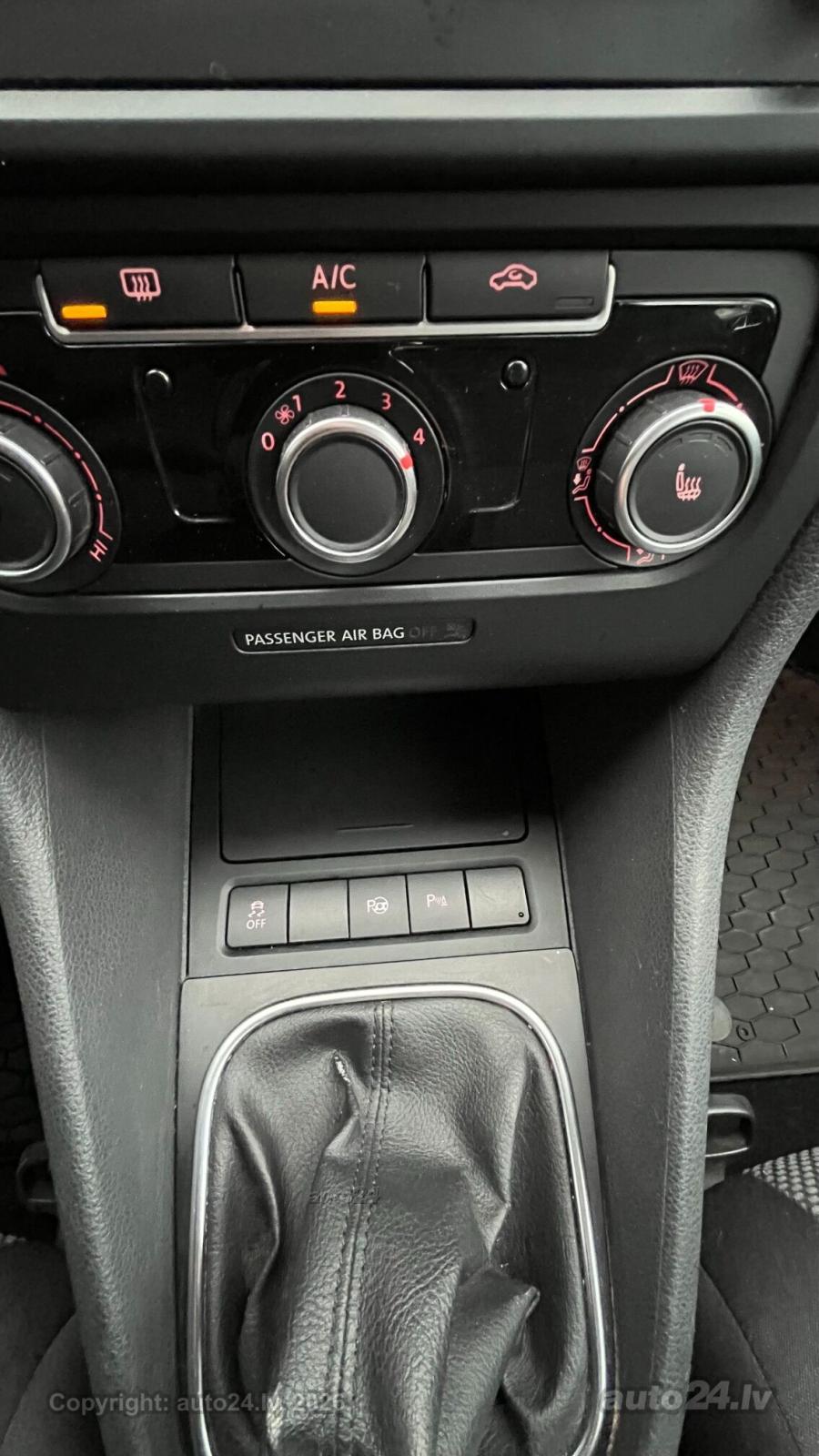 Sarkans Volkswagen Golf 2013 Pērnava, ar dzinēja tilpumu 1.60 L un nobraukumu 467 tūkst. km par 3990 €, foto 24 vietnē AUTOMOTO.COM.LV