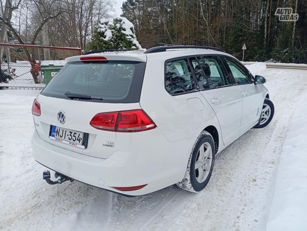 Sarkans Volkswagen Golf 2014 Viļņa, ar dzinēja tilpumu 1.60 L un nobraukumu 254 tūkst. km par 5750 €, foto 5 vietnē AUTOMOTO.COM.LV