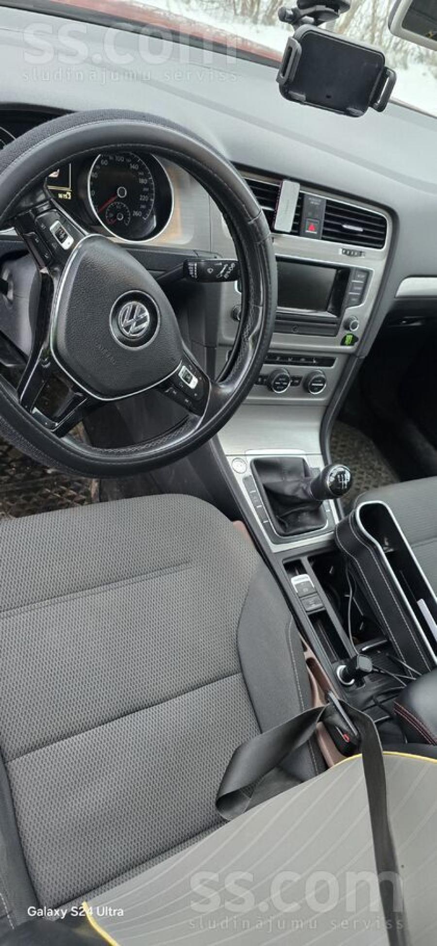 Sarkans Volkswagen Golf 2014 Rīga, ar dzinēja tilpumu 1.60 L un nobraukumu 275 tūkst. km par 4400 €, foto 7 vietnē AUTOMOTO.COM.LV