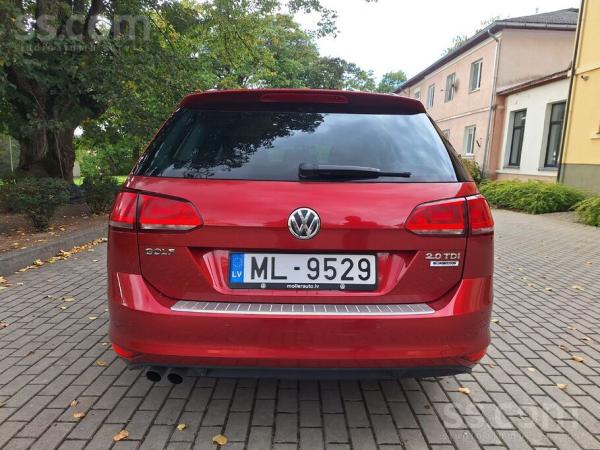 Red Volkswagen Golf 2015 in Saldus, with an engine capacity of 2.00 L and mileage of 151 thousand km for 7990 €, photo 6 on AUTOMOTO.COM.LV