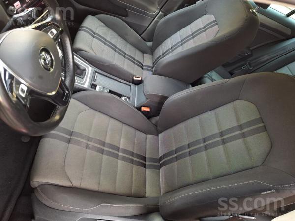 Red Volkswagen Golf 2015 in Saldus, with an engine capacity of 2.00 L and mileage of 151 thousand km for 7990 €, photo 11 on AUTOMOTO.COM.LV