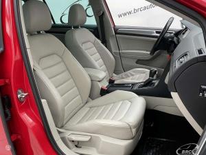 Red Volkswagen Golf 2016 in Vilnius, with an engine capacity of 1.40 L and mileage of 130 thousand km for 7500 €, photo 8 on AUTOMOTO.COM.LV