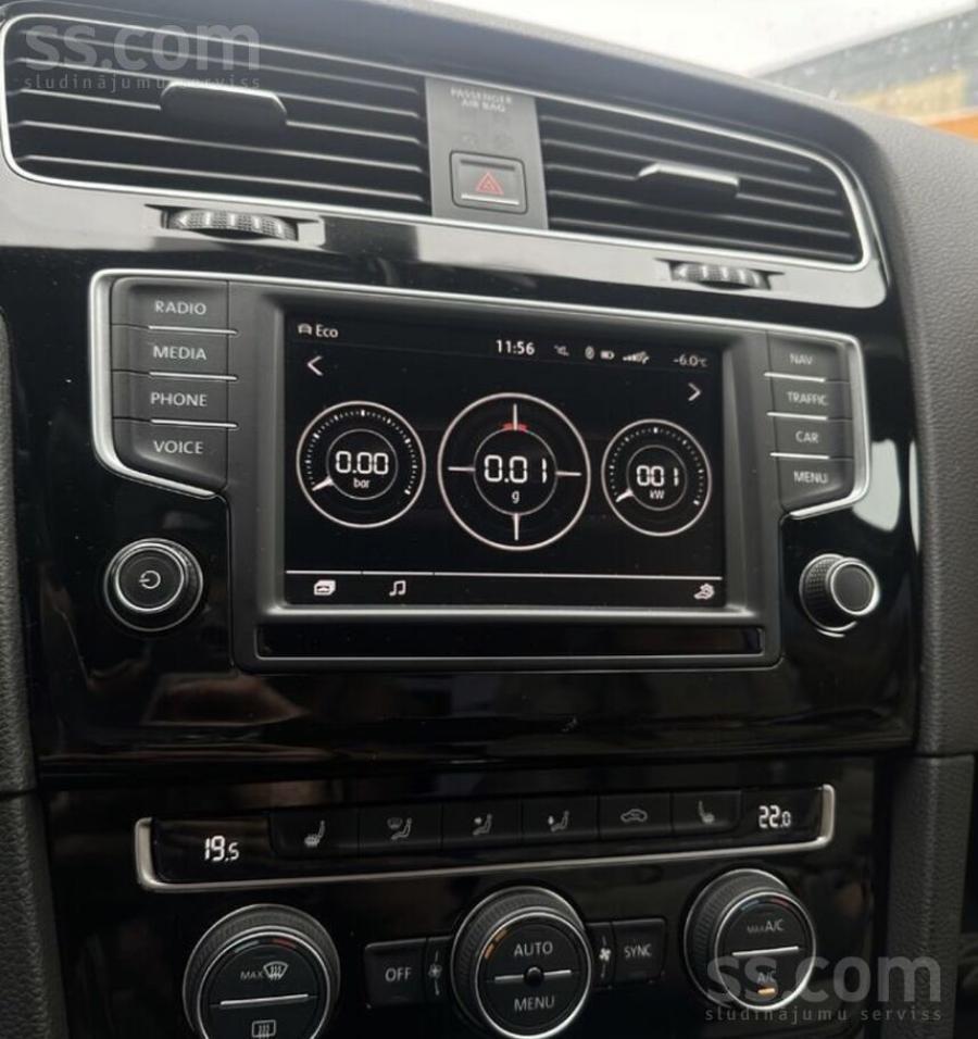 Red Volkswagen Golf 2016 in Riga, with an engine capacity of 2.00 L and mileage of 231 thousand km for 14800 €, photo 5 on AUTOMOTO.COM.LV